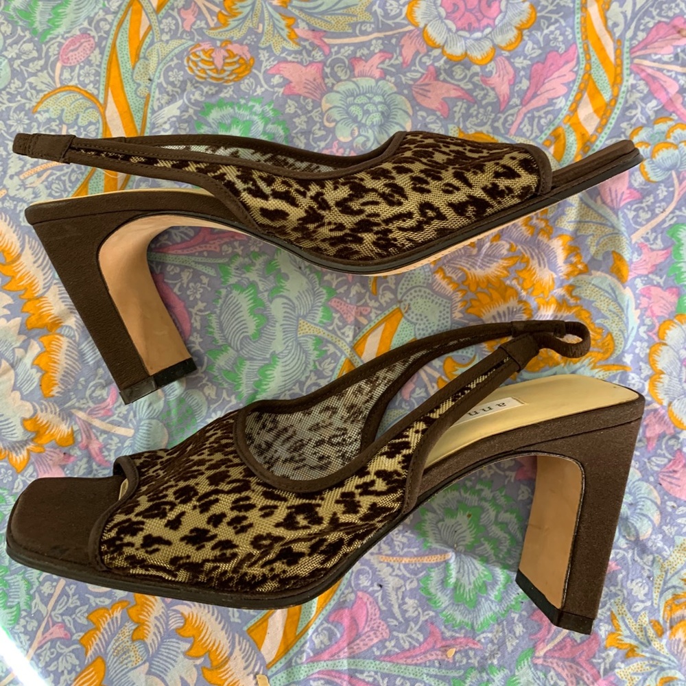 New Ann Marino Y2k Brown Kitten Heels - Gem